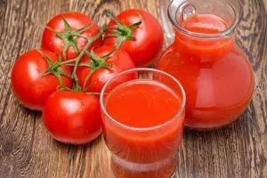 Recepto-Billetoj de Zucchini por vintro kun tomata pasto kaj ajlo
