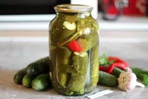 Nangungunang 12 Mga Recipe Sweet Marinated Cucumber para sa Winter sa Home