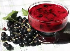 Recettes simples pour cuisiner des bourrages de framboise et de cassis pour l'hiver