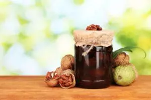 Top 8 Rezepter kacht Jam aus Walnëss fir de Wanter