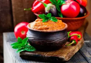 Top 19 vienkāršas receptes Cooking dārzeņu kaviāra sagataves ziemai