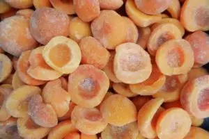 Hoe abrikozen te bevriezen voor de winter in de koelkast en is het mogelijk