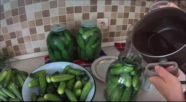 Четкање на зеленчук