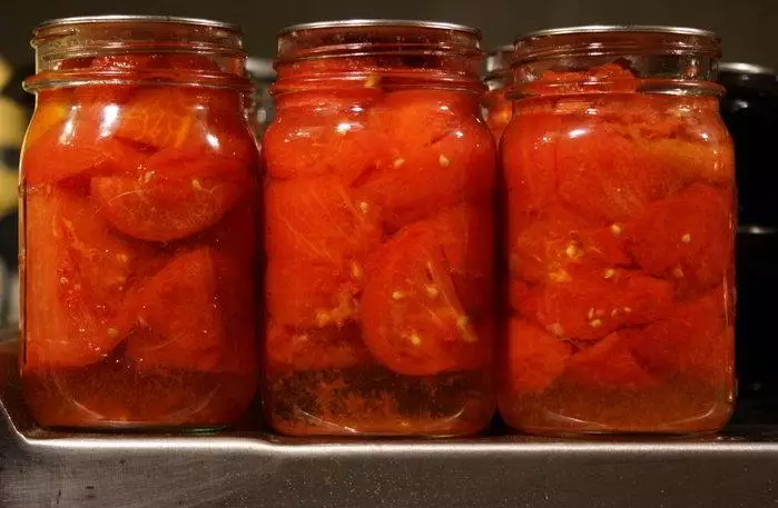 Tomates en aceite