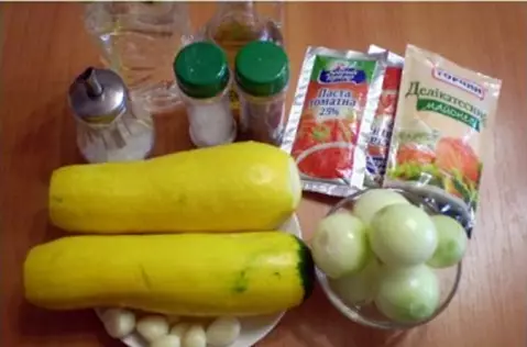 Ingredienser til courgette med mayonnaise til vinteren