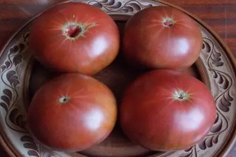 Schwaarz Tomaten