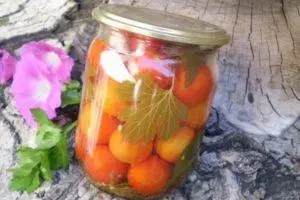 15 enkla steg för steg recept till salta tomater för vintern i bankerna