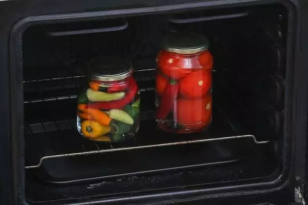 Tomater i ovnen