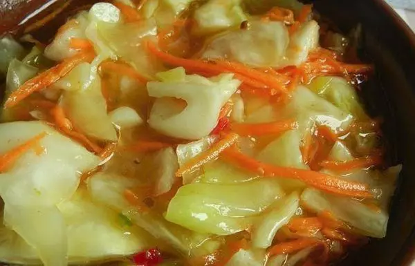 Μαριναρισμένο λάχανο με τζίντζερ