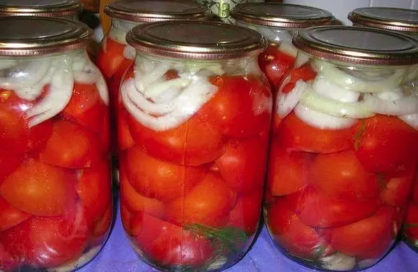 Tomatos gyda bwa