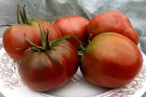 トマトチェルノモル、彼の成長と収穫