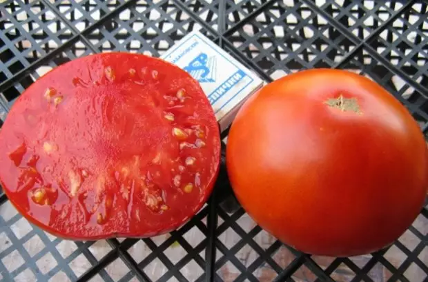 Tomates et fumigateurs