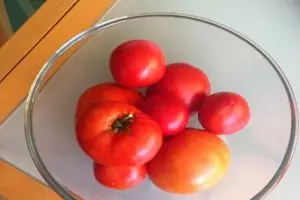 Katrangan varietas tomat Vasilina, karakteristik lan budidaya