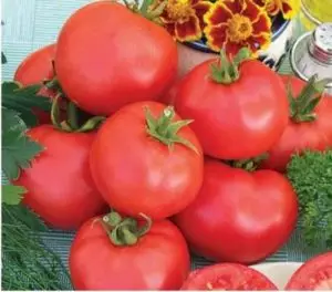 Apakah tomato Ferambic, gred terbaik untuk tanah terbuka dan rumah hijau