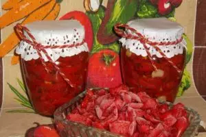 Resept foar koken droege tomaten foar winter yn in droeger foar grienten