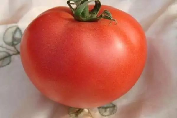Eksterior tomat valya.