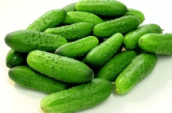 Stapel van komkommer serpentine