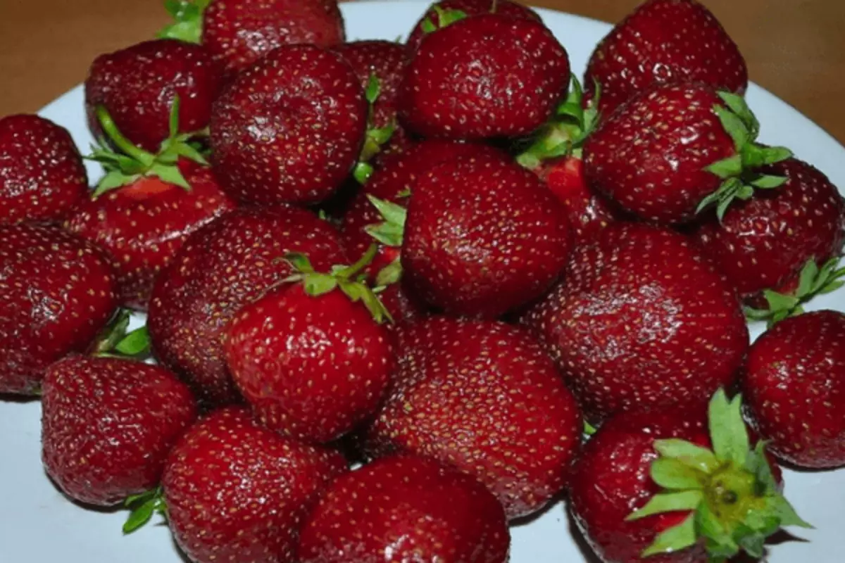 Strawberry Fruits.