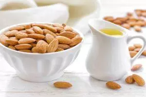 Aturan lan Pungkasanasi kanggo nyimpen Almonds ing omah