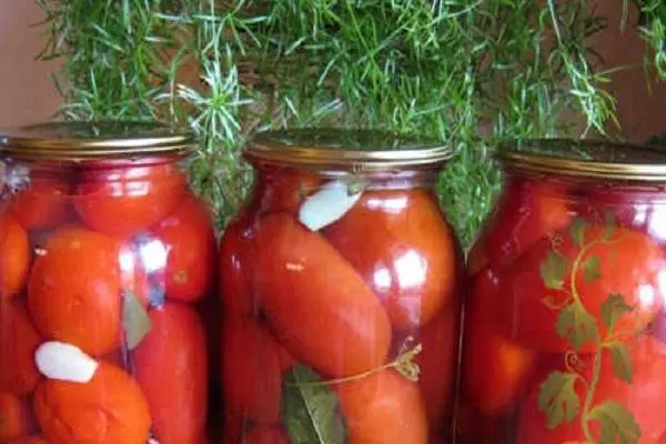 Marine edilmiş domates