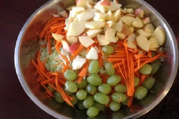 Preparasyon pou sòs salad