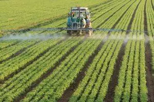 Pokyny pro použití herbicide pevné akční srovnávač
