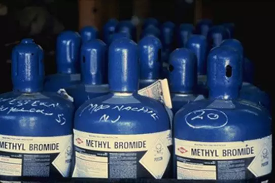 Methylbromide.