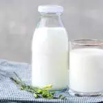 牛奶：益處和傷害，卡路里和化學成分，性質 4531_9