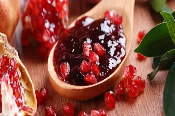 Pomegranate Jam kun Feichoa