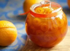 冬季最美味的橙色果醬的逐步規定