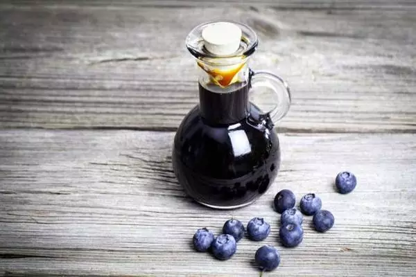 Syrup ma blueberries