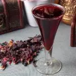 Κρασί από το Carcade: Μια απλή συνταγή για το τσάι στο σπίτι 5433_1