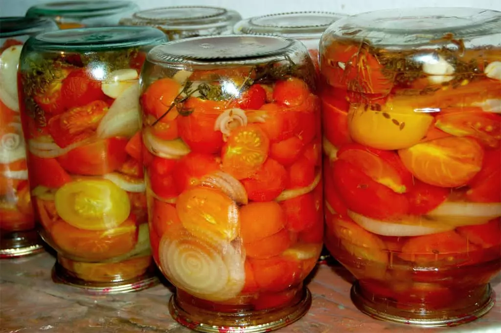 Tomatoes with honey