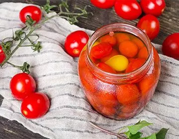 Tomaten mat Hunneg