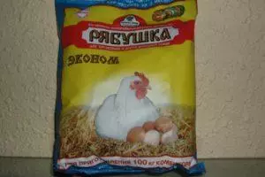 应用Robushka用于粉碎母鸡，剂量和禁忌症的说明