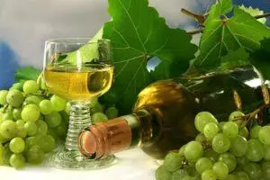 3 receita sinxela para cociñar o viño de follas de uva en casa