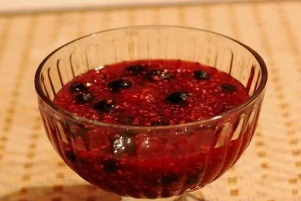 Currant mat Hambieren fir de Wanter Jam