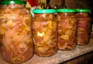 Recipe para sa paggawa ng marinated Mokhovikov para sa taglamig sa mga bangko