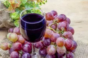 3 أفضل وصفة للنبيذ الطهي من العنب الوردي في المنزل
