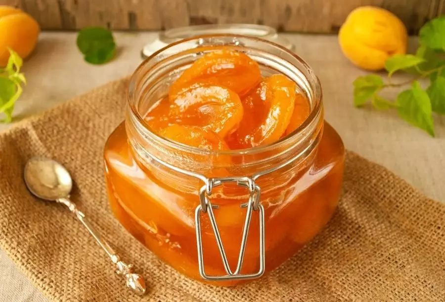 I-Apricot jam