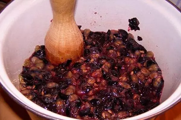 pag-ferment sa mga berry