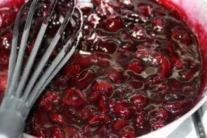 18 simple recipes for cooking jam from cherry for the winter