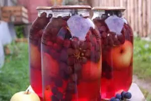 Enkel kompotasjonsoppskrift fra epler og druer for vinteren