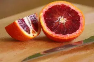 Tsanangudzo yeorenji miro orange uye kwayo application, inotanga uye yekutarisira mitemo