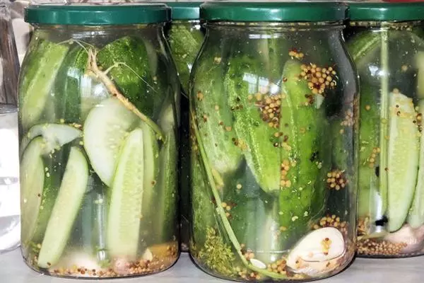 Cucumbers le mustaird
