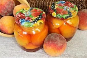 4 resep teratas untuk melestarikan pelestarian dari buah persik dalam sirup untuk musim dingin