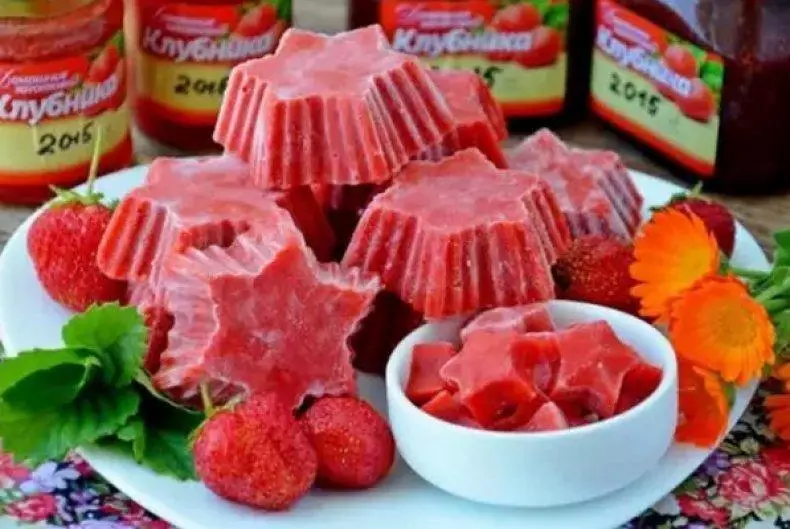 Freeze tina strawberry