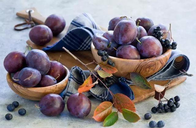 Marinated plums