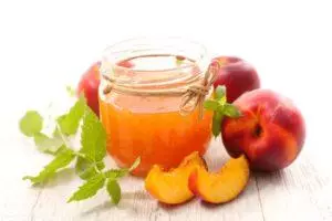 Top 5 ievārījuma receptes no persikiem un nektarīniem bez kauliem ziemā