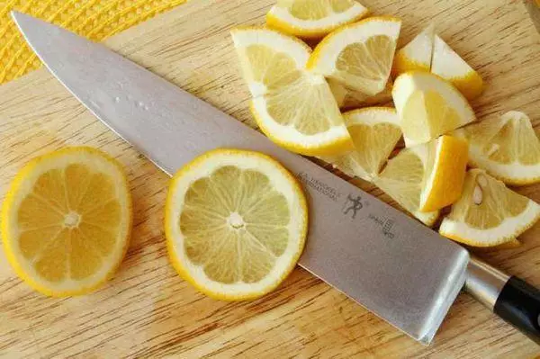 Dilimlenmiş limon